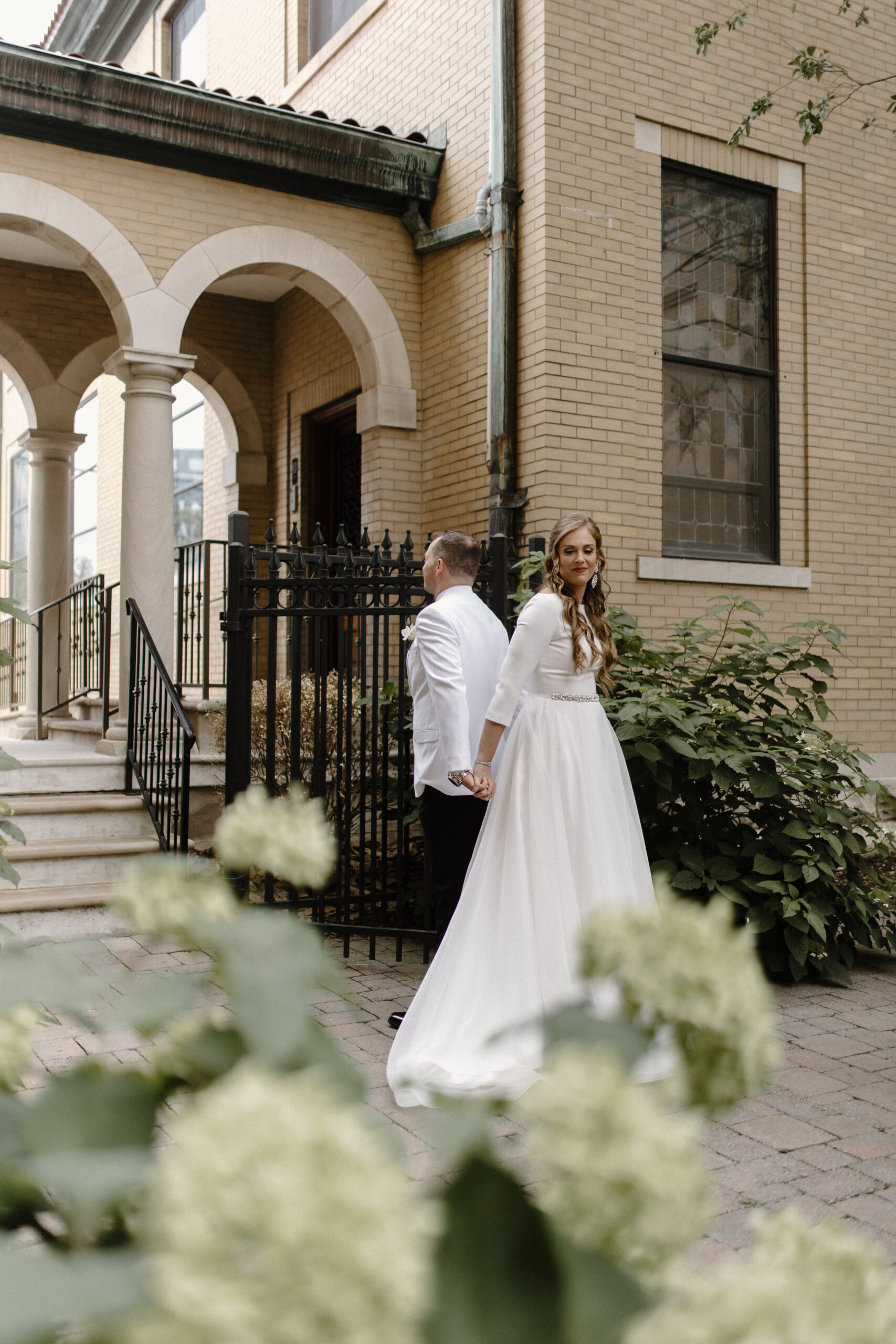 Elegant & Timeless Catholic Wedding, Cathedral of the Incarnation in ...